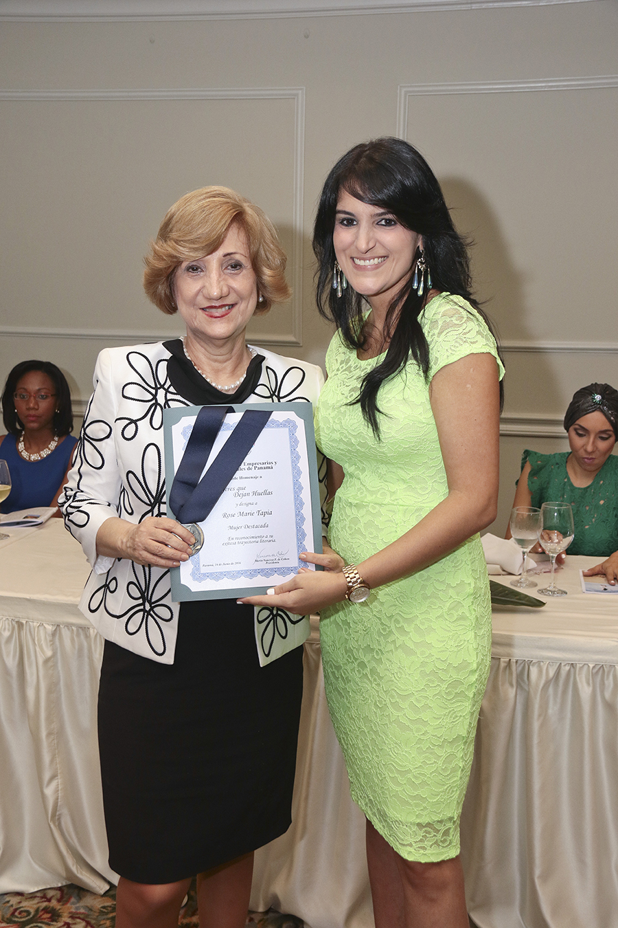 Rosa Marie Tapia - Vanessa Ford de Coen_1