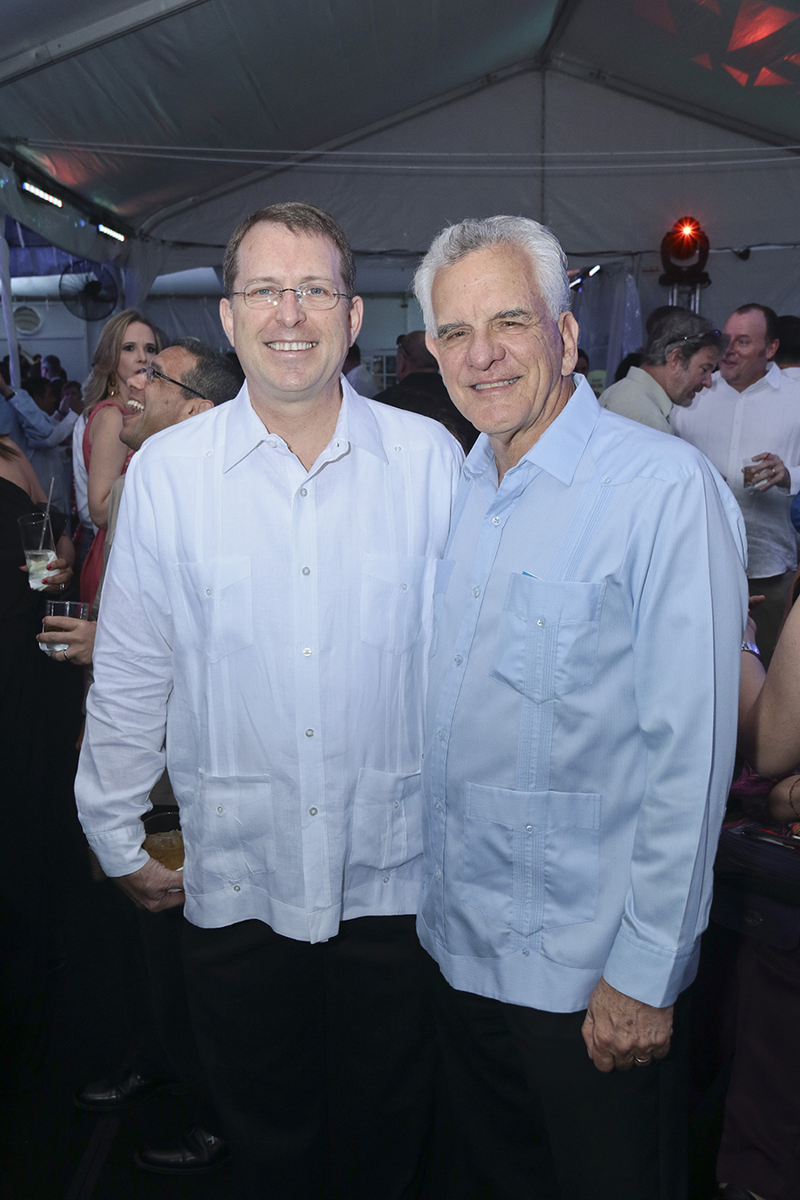 Stephen Donehoo - Estanli Motta