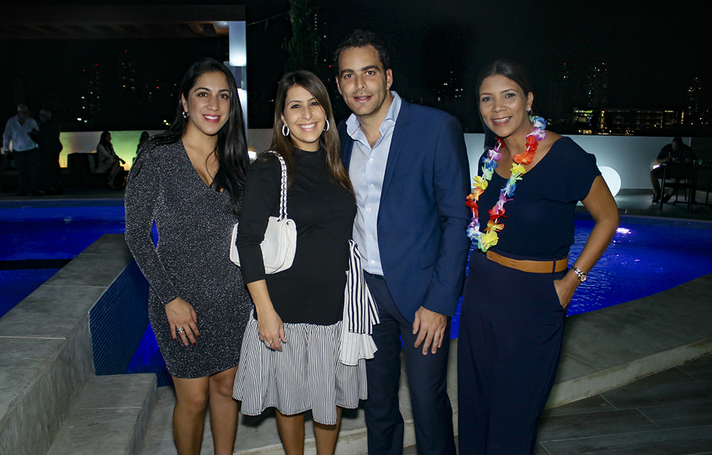 Angie Montoy, Raquel Azrak, David Azrak y Ciara Campos