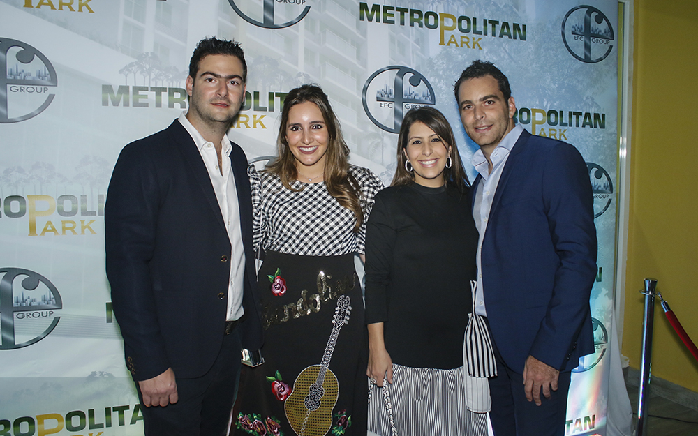 Menache Sofer, Natalie Sofer, Raquel Azrak y David Azrak