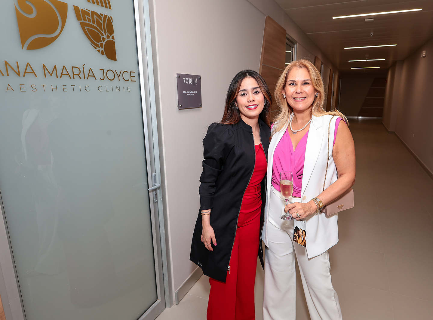 Ana María Joyce Aesthetic Clinic abre sus puertas